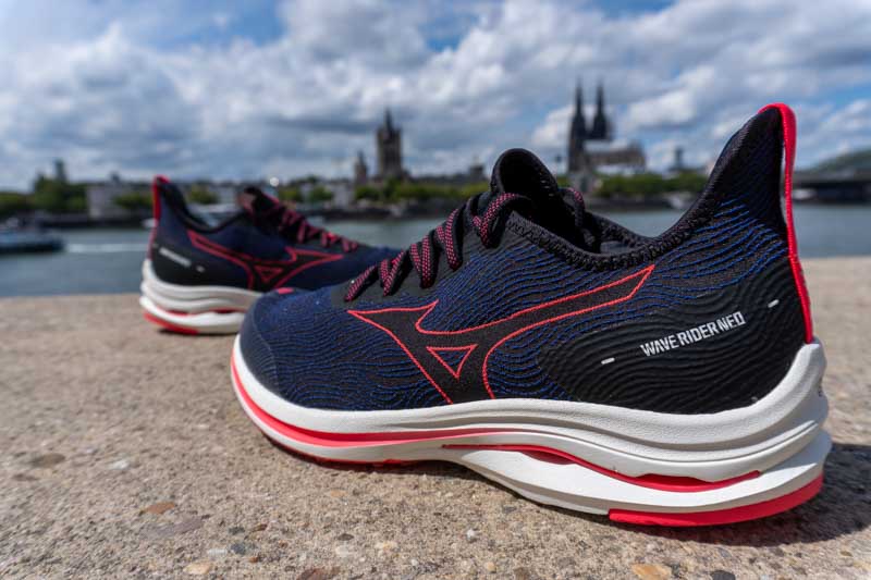 Im Test: Mizuno Wave Rider Neo | runnersfinest.de